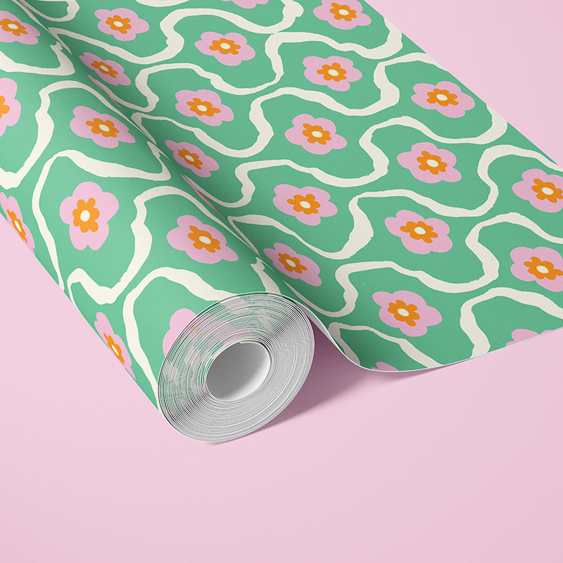 WIGGLE WIGGLE GREEN WALLPAPER – OhSoDaisy